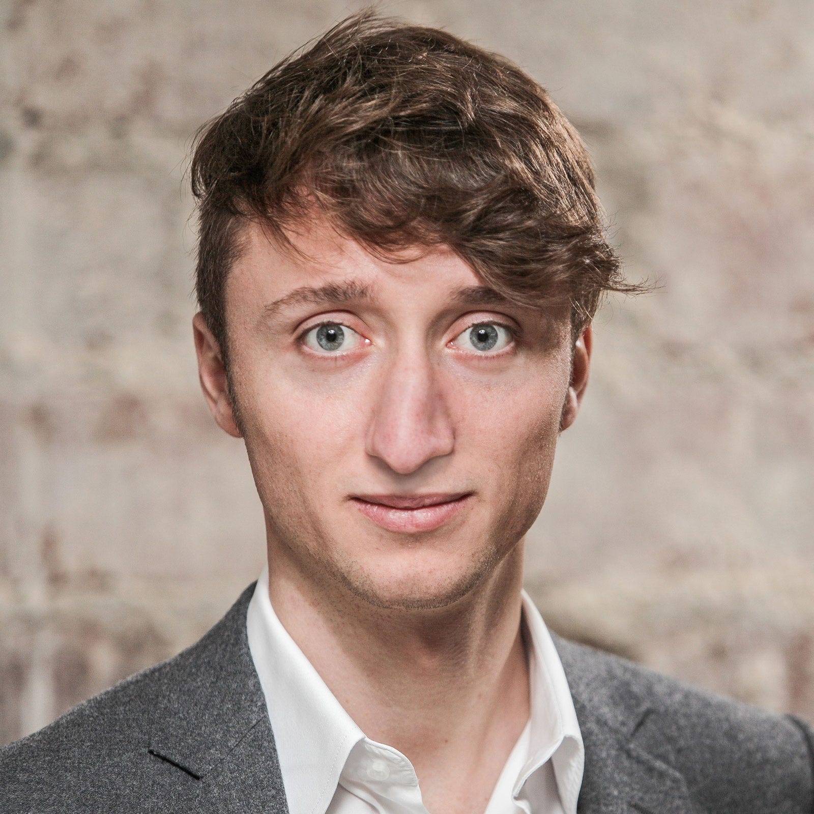 Benjamin J. Richter – Medium
