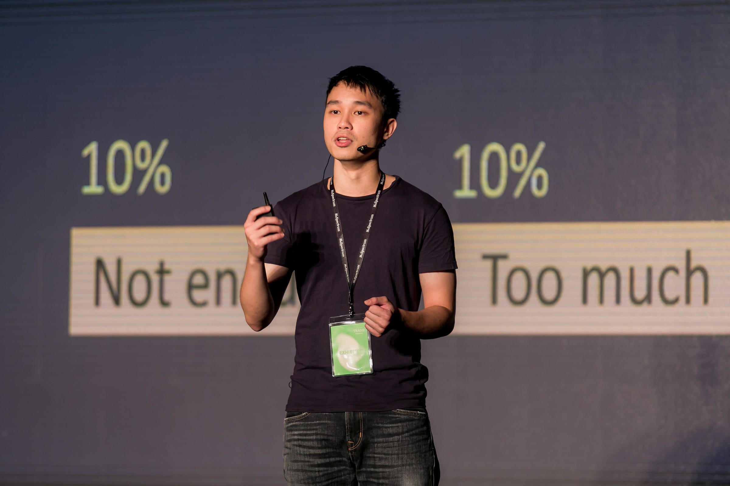 Richard Tsai 蔡秉遑 – Medium