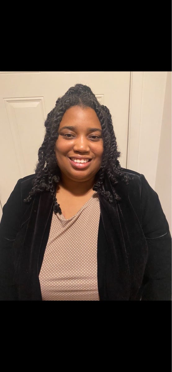 Amber Reshay – Medium