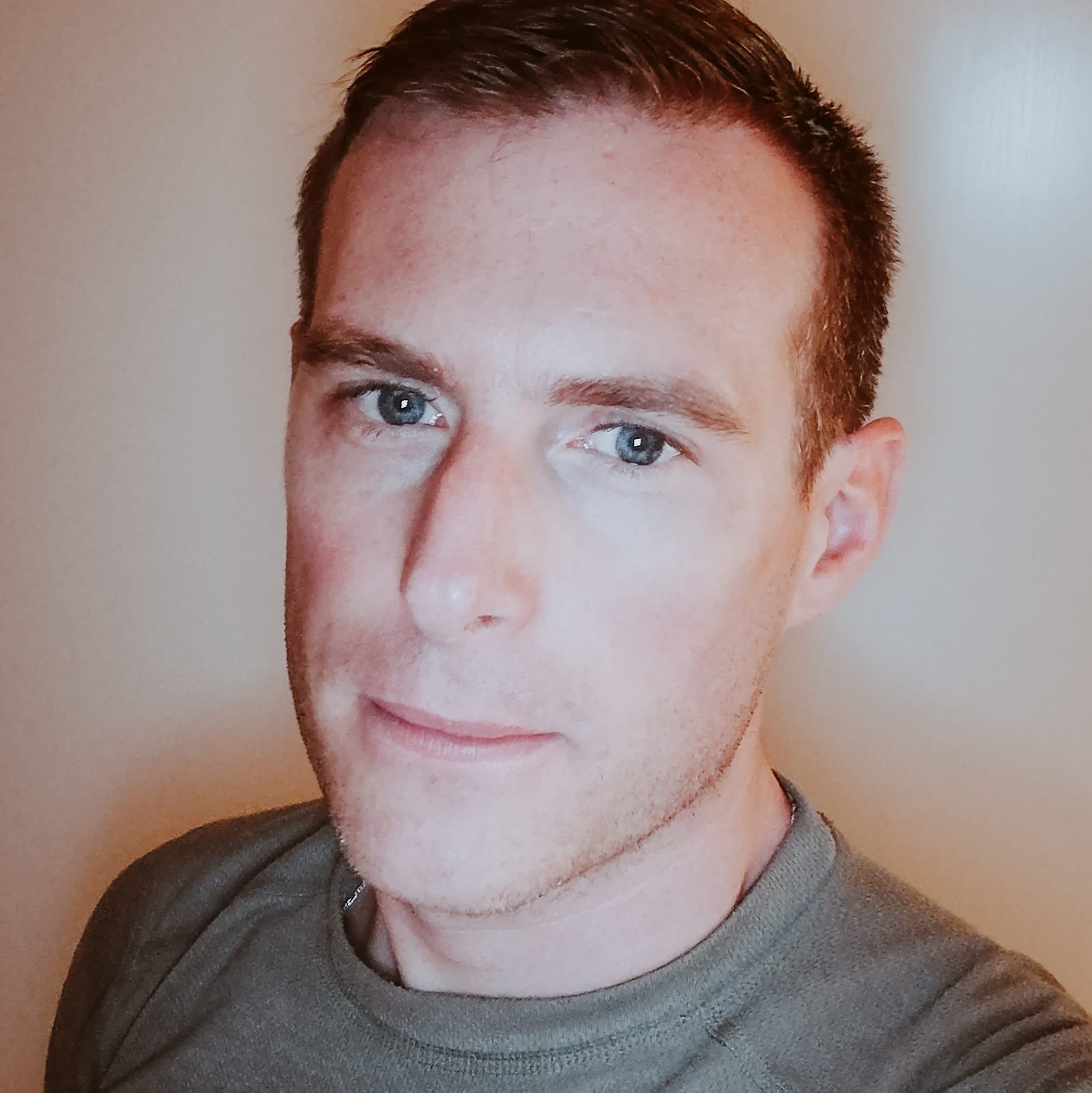 Christoph Robert Bucher – Medium