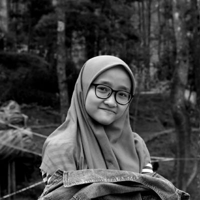 Zidna Fatha Nazhifa – Medium