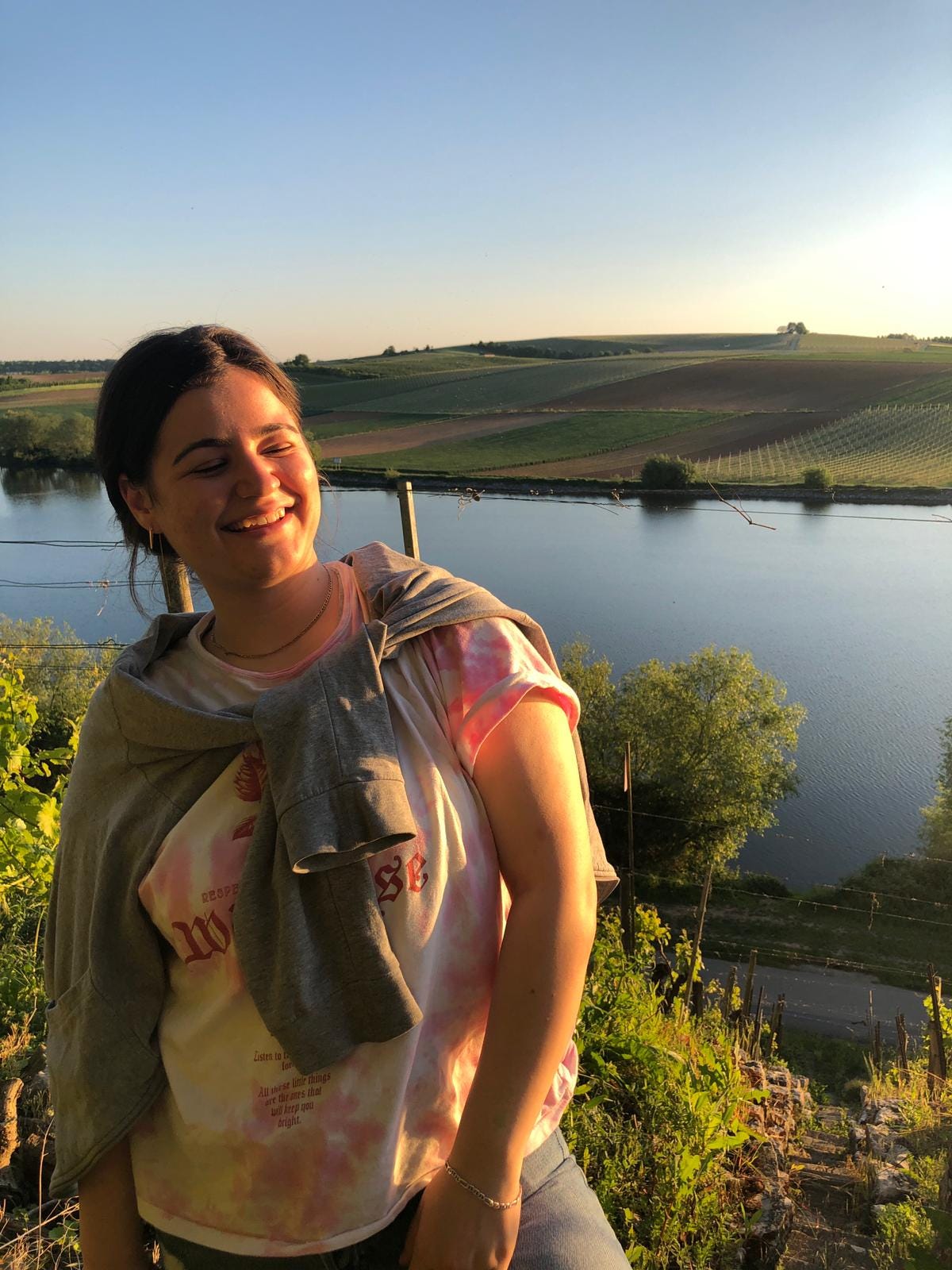 Açelya A. – Medium