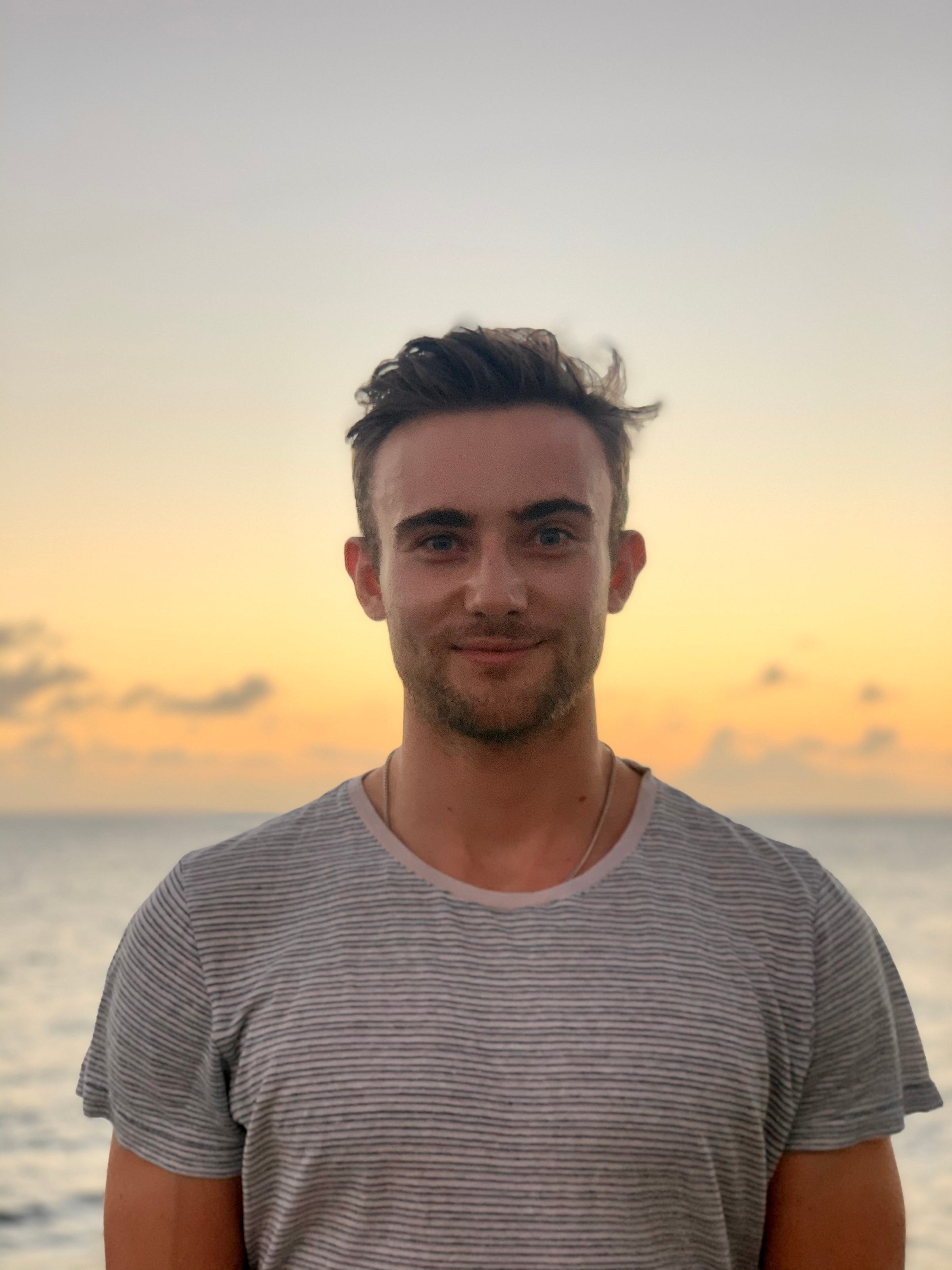 Alex FitzGerald – Medium