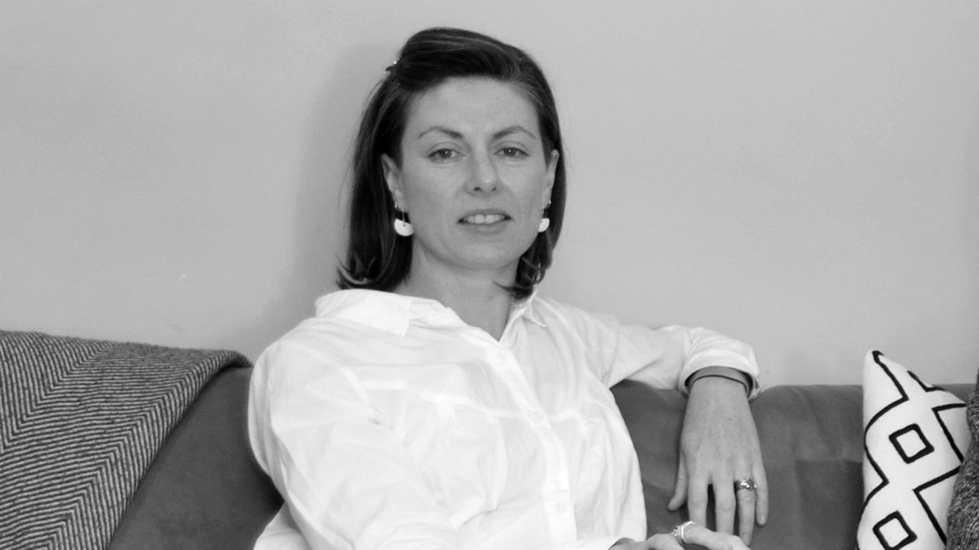 Joneen Rodgers – Medium