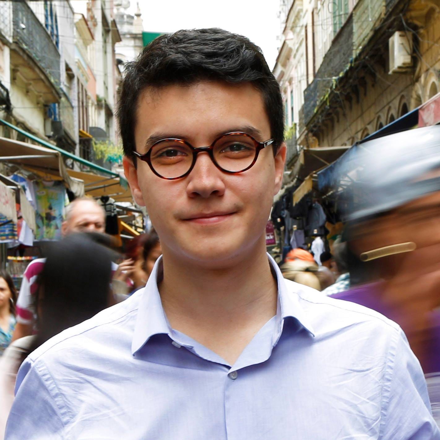 Alan Bruno – Medium