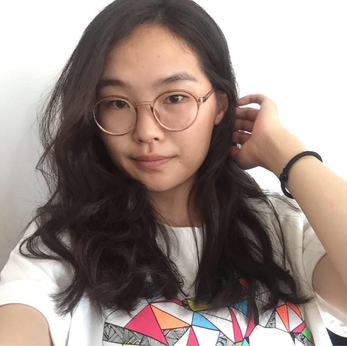 Enkhjin Oyunbadrakh – Medium