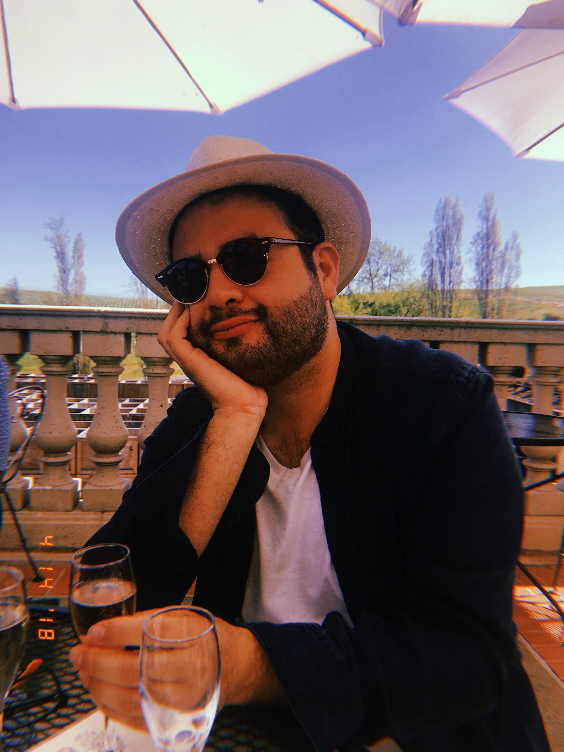 Felix Cruz – Medium