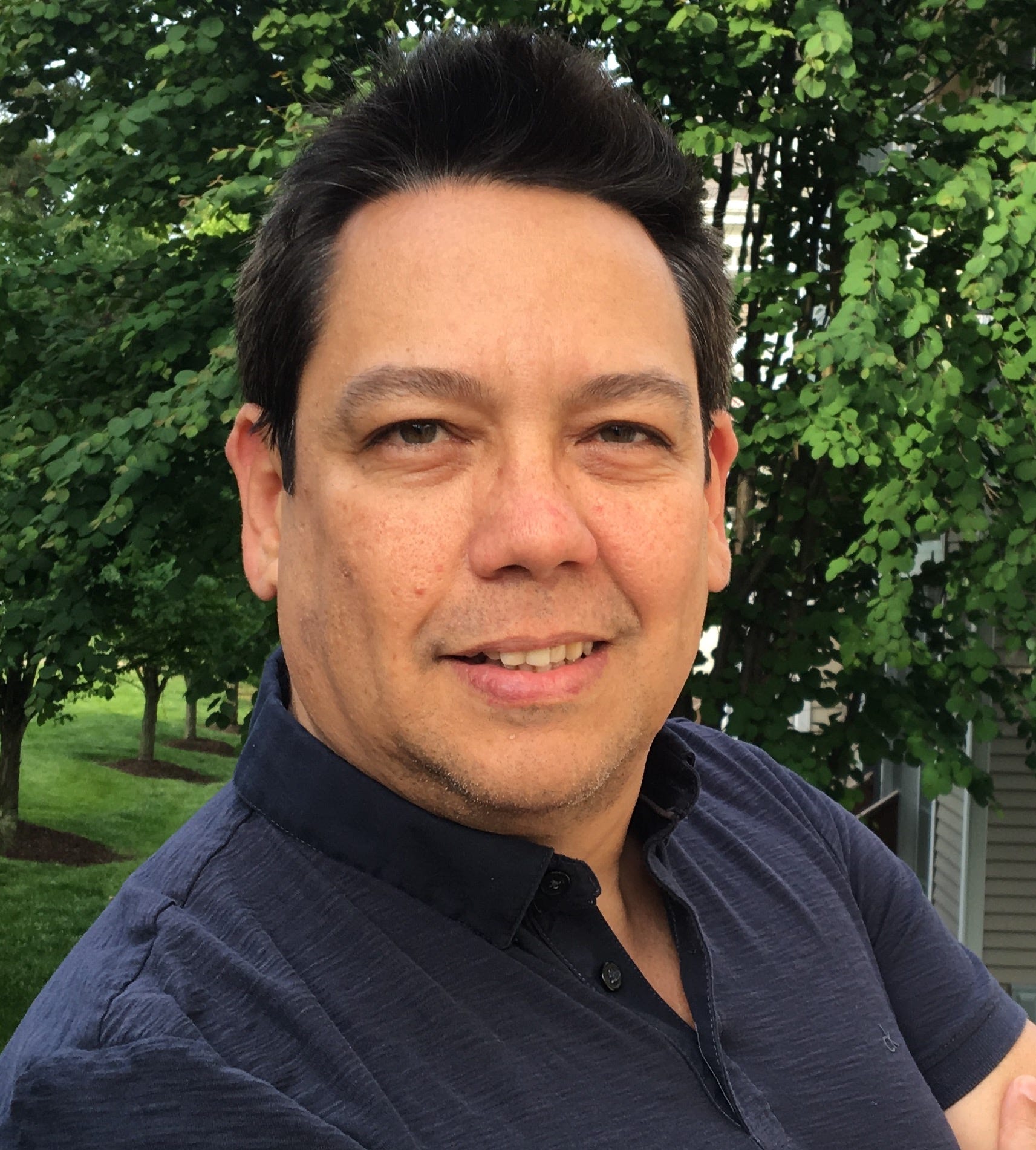 Luis Ramirez – Medium