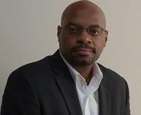 Dean McKinney – Medium
