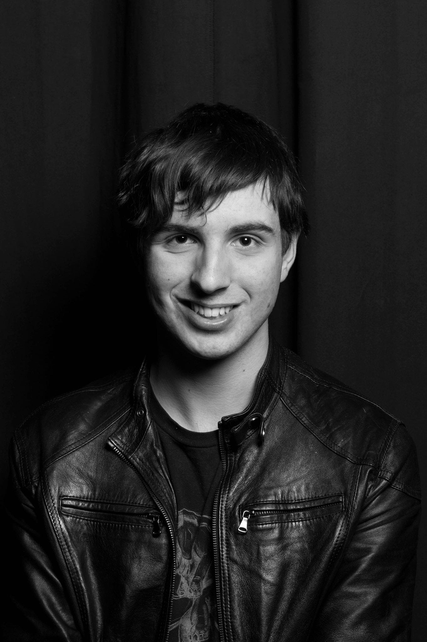 Zak VESCERA – Medium