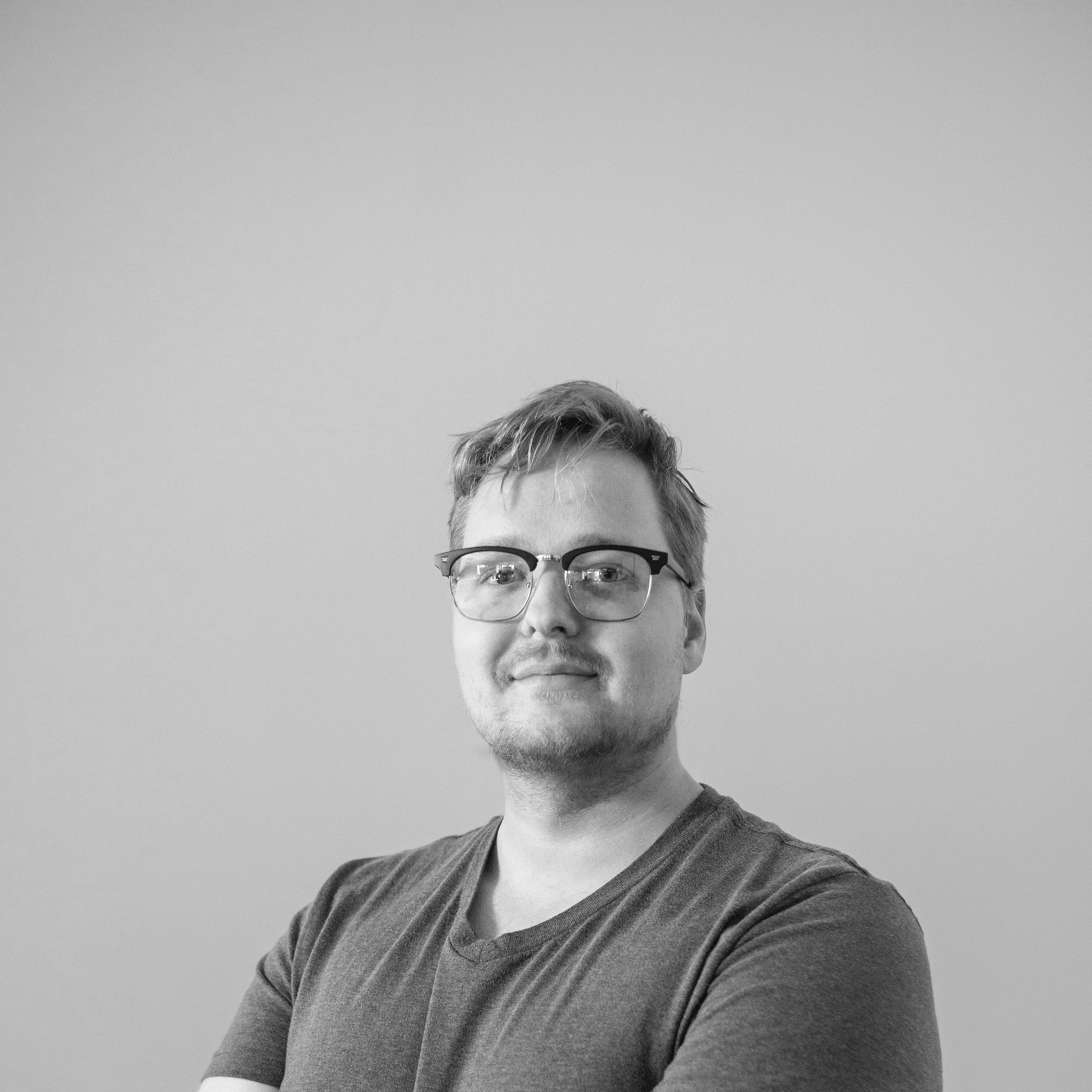 Konnor Plymire – Medium