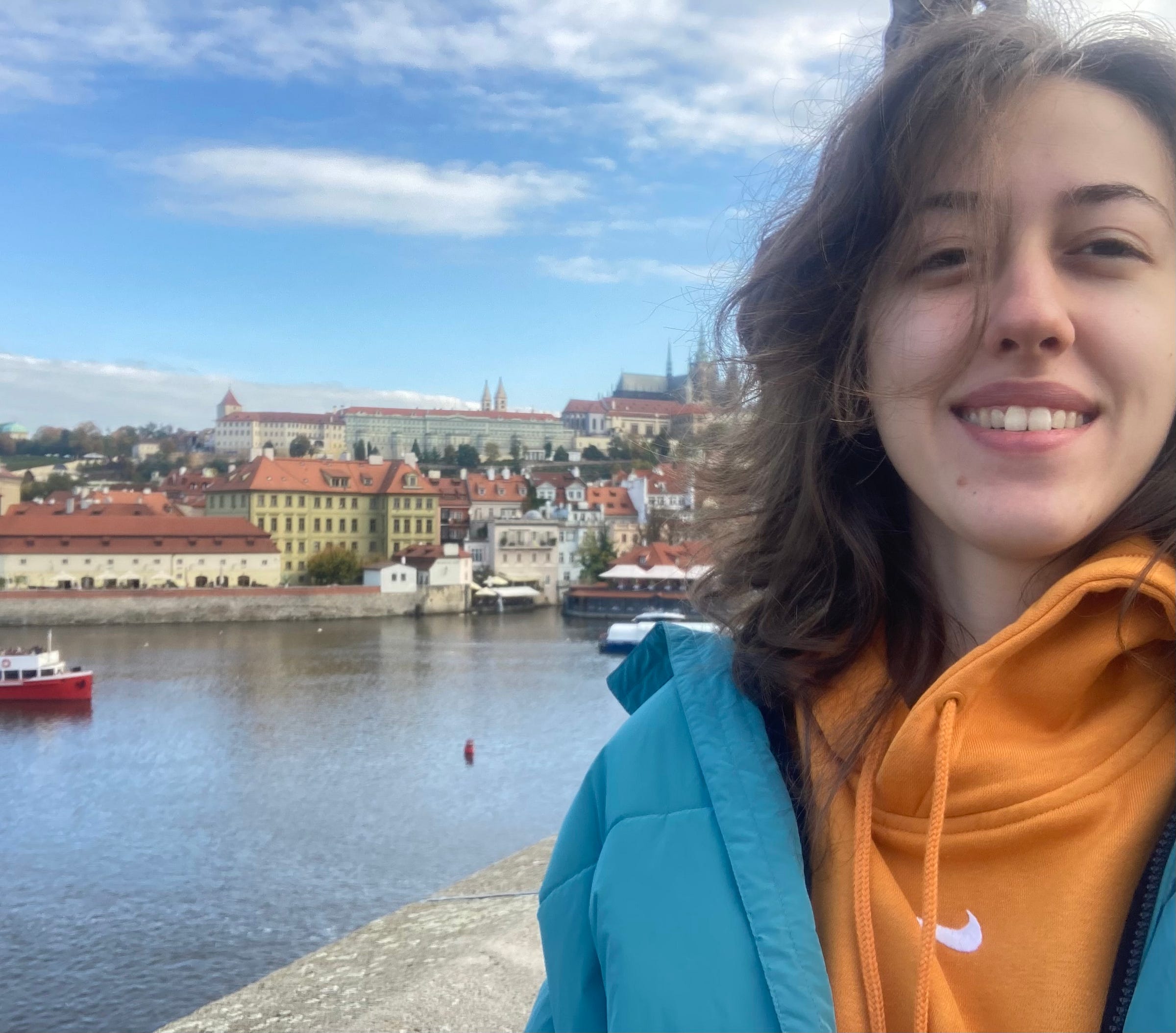 About – Aslihan Akbiyik – Medium