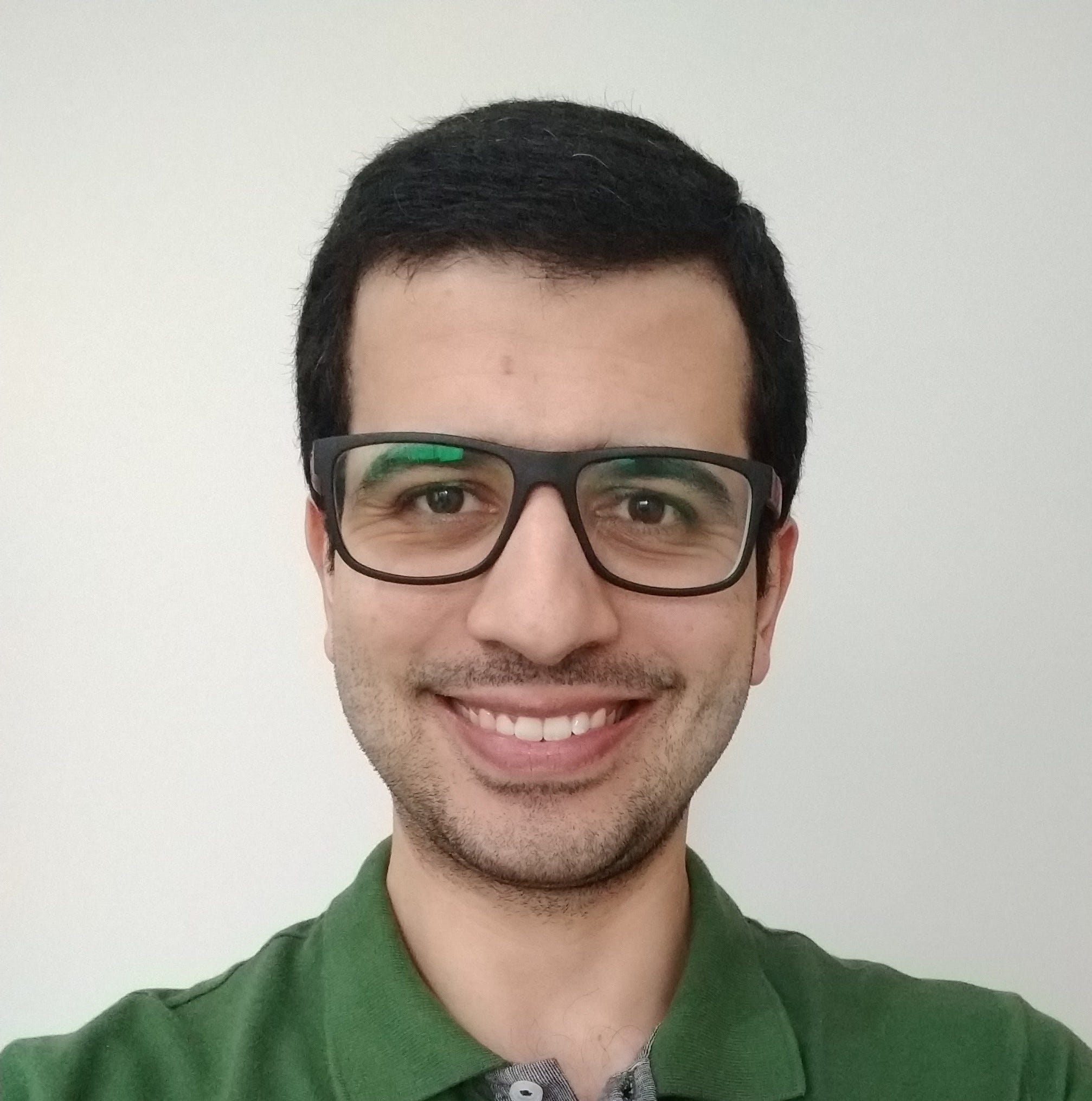 Eduardo Cesar – Medium