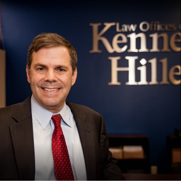 Kenneth Hiller – Medium