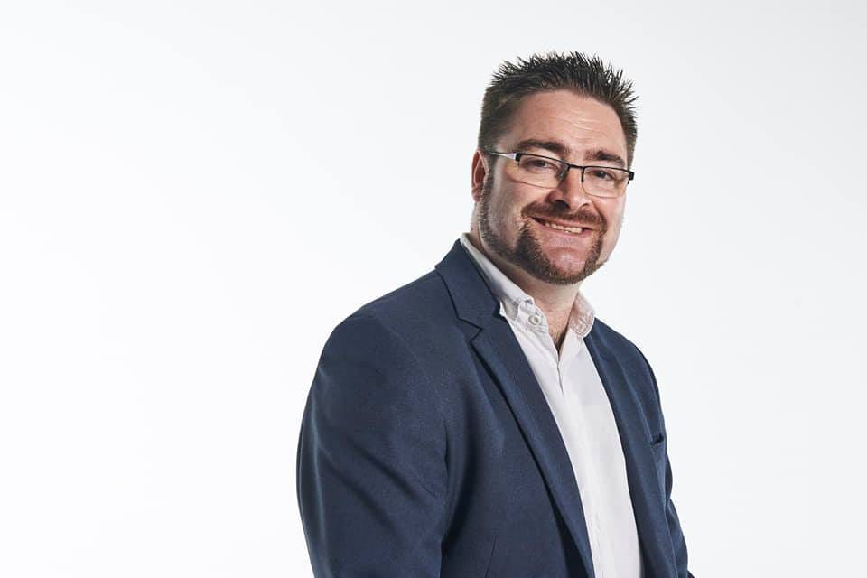 Liam Day – Medium