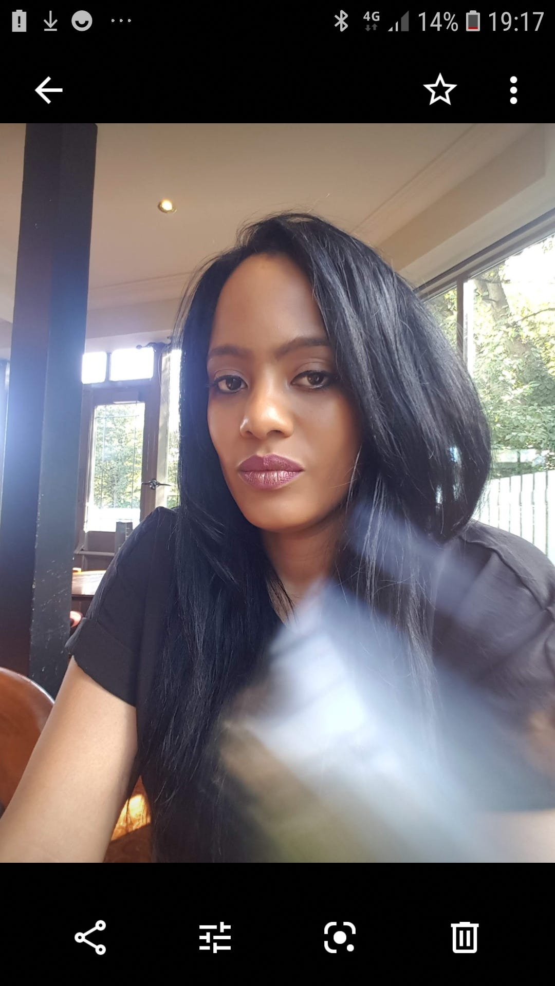 Ria Leoni – Medium