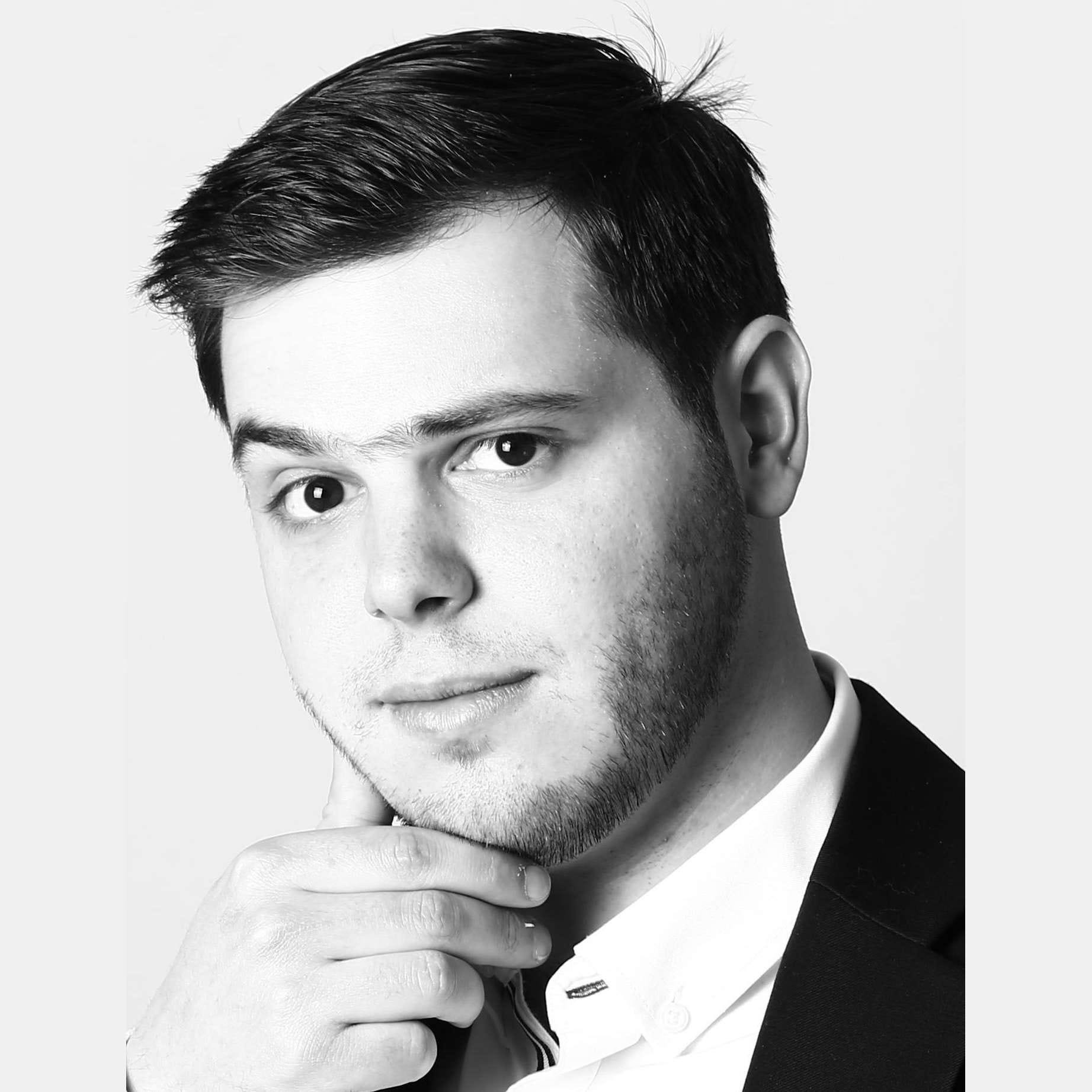 Thomas Wickham – Medium