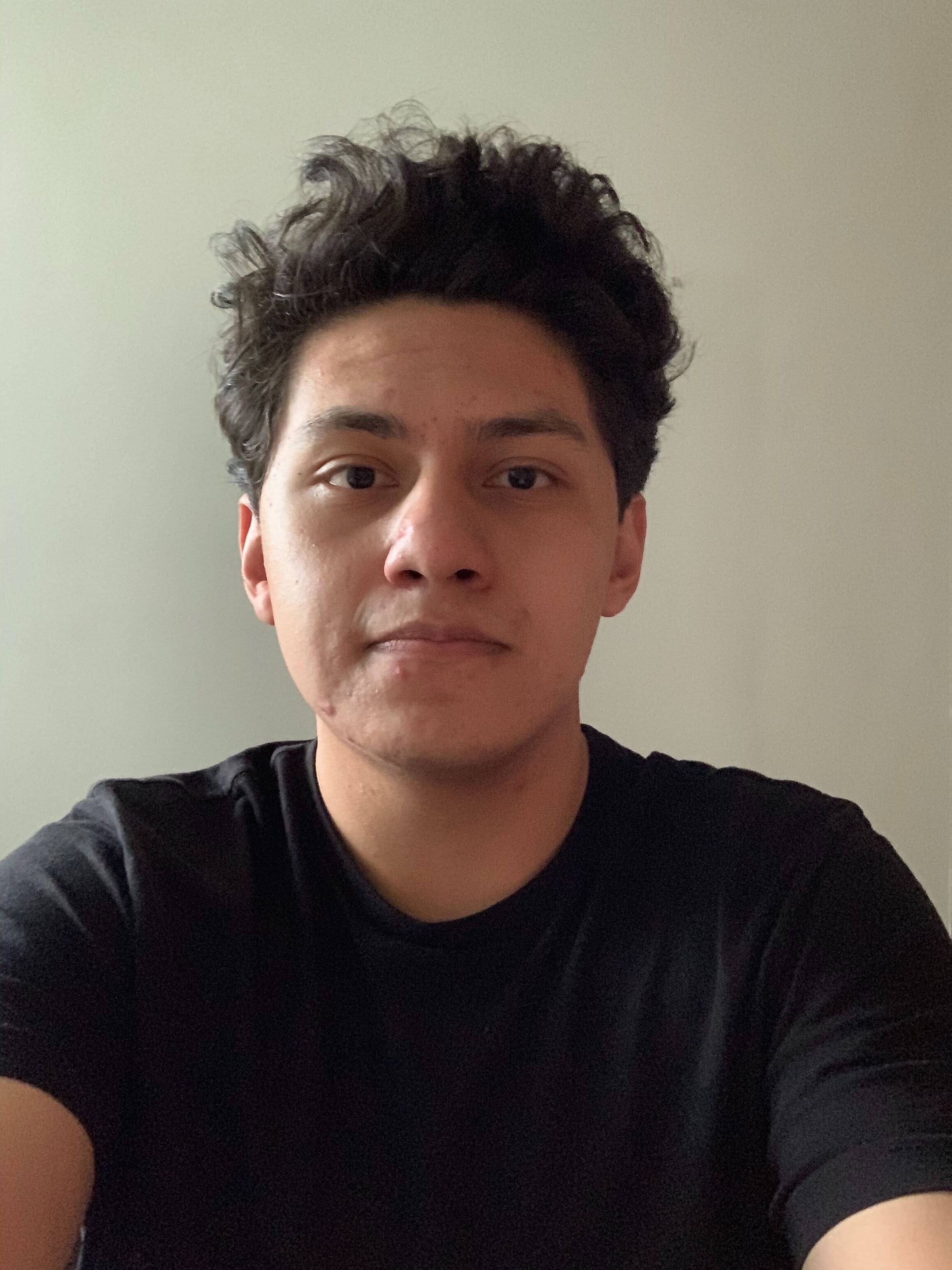 Alexis Nava – Medium