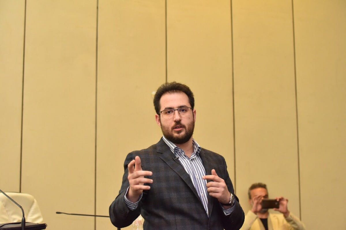 Pouria Mehrabi – Medium