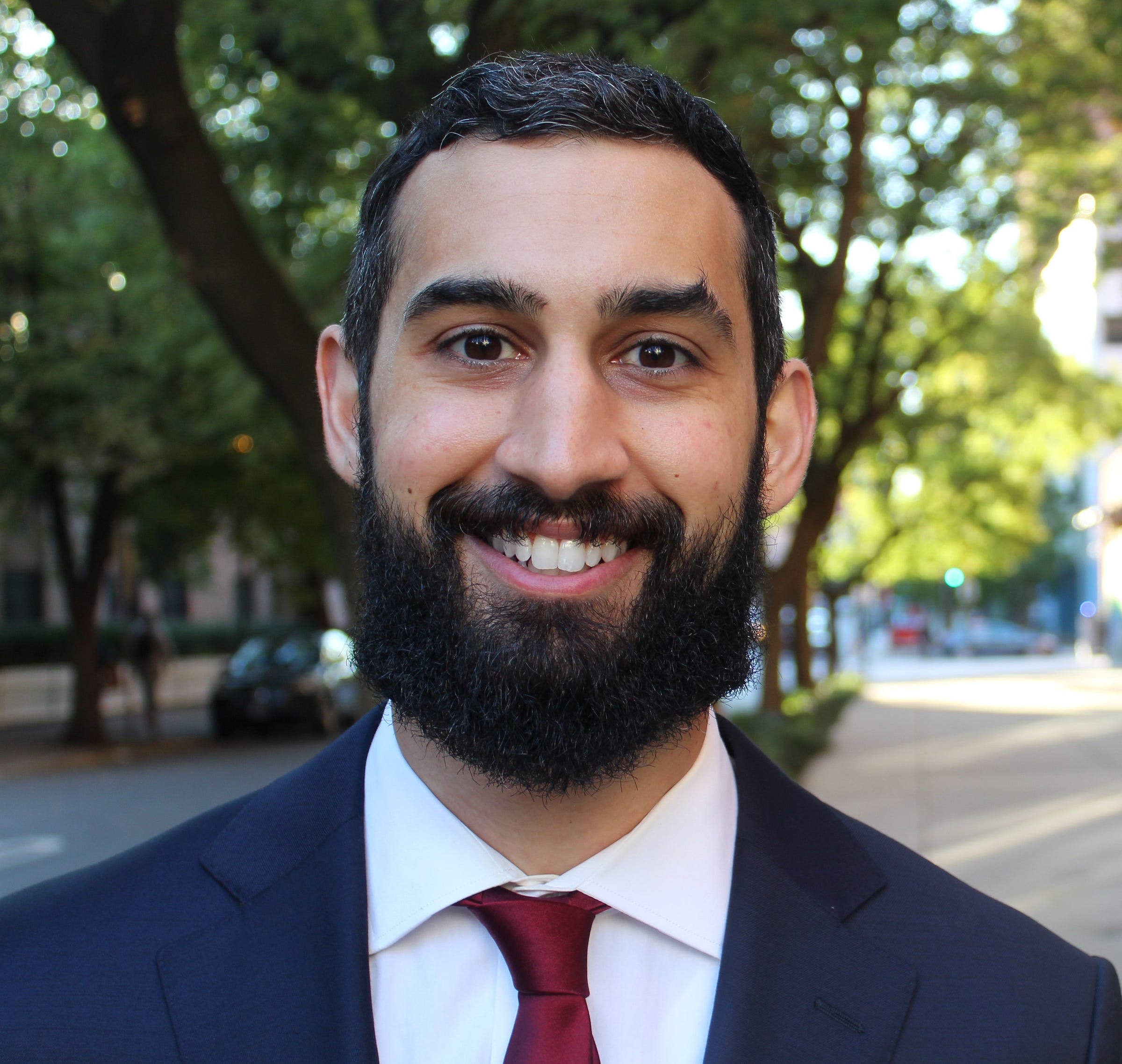 Alexander Pryce – Medium