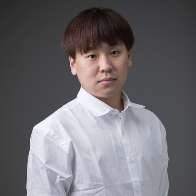 Logan Lee – Medium