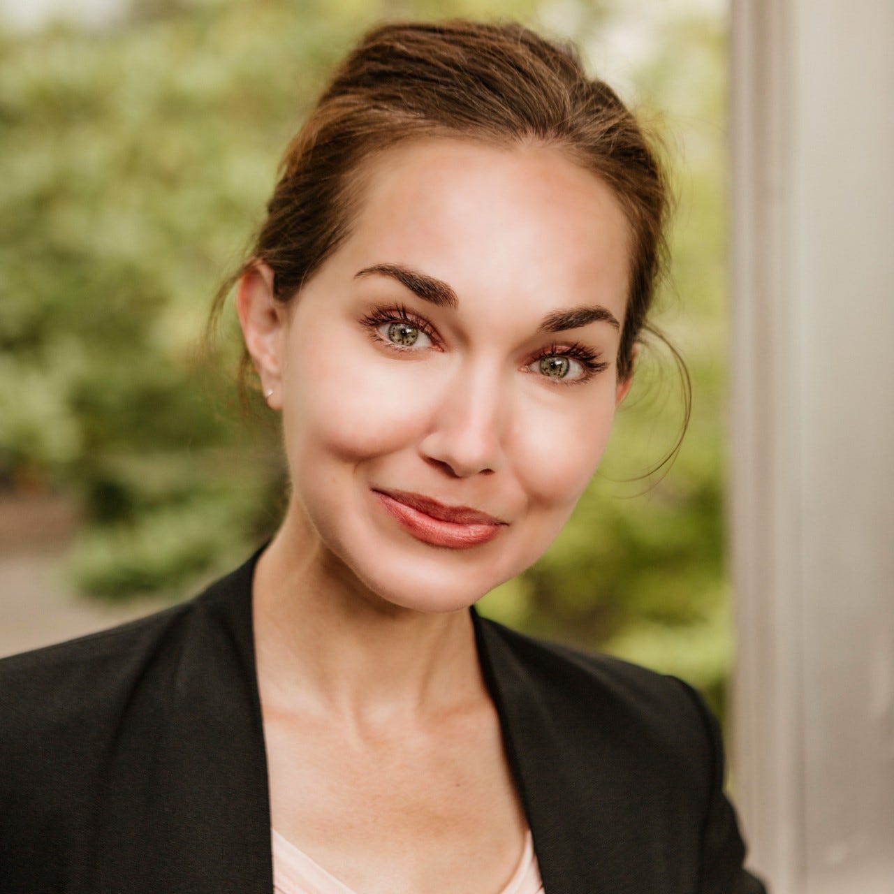 Alexandra Matthiesen – Medium