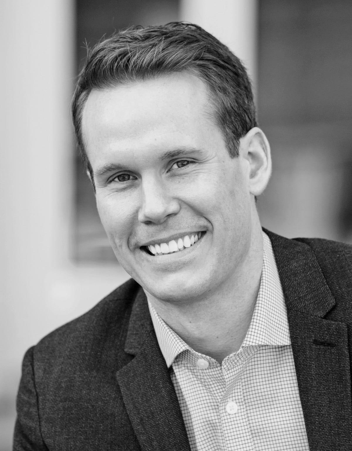 “5 things to look for when hiring a financial planner or adviser”, with ...