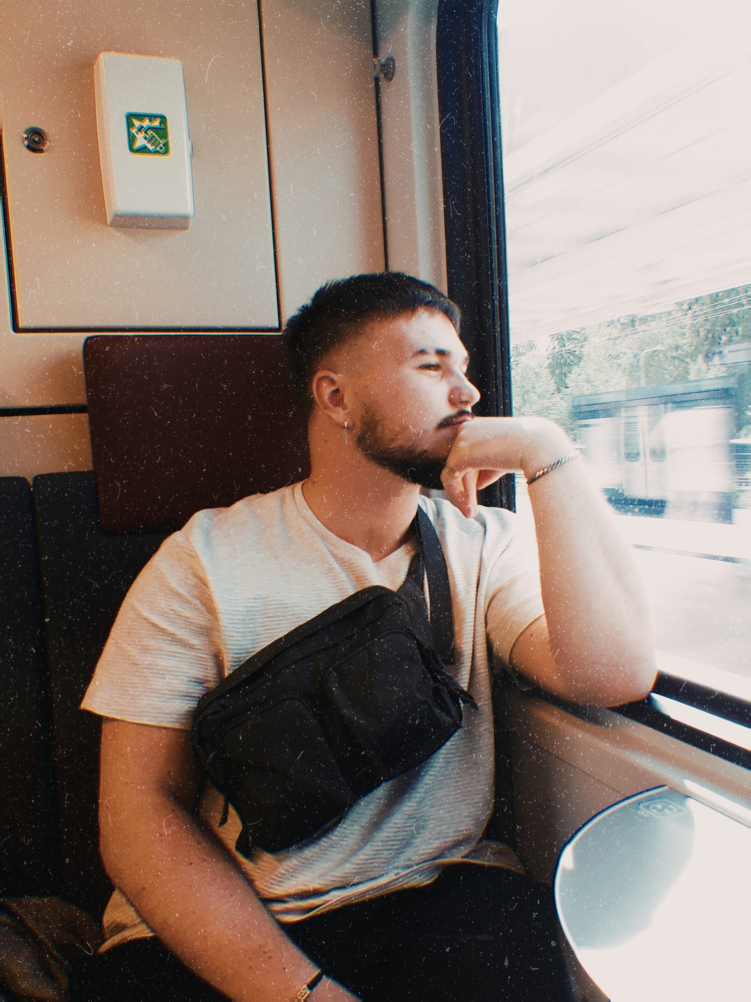 Jack Andrew – Medium