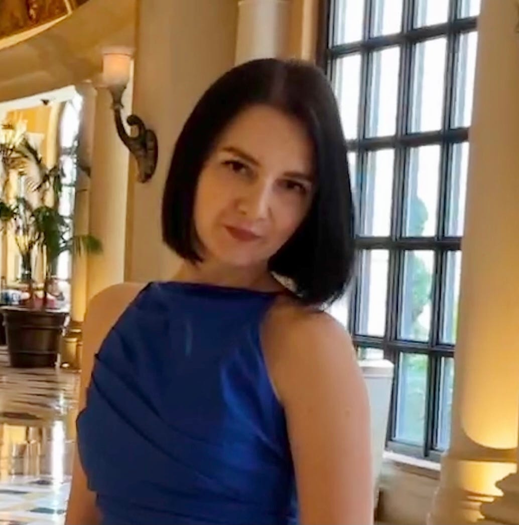 Elena Kozlovska – Medium