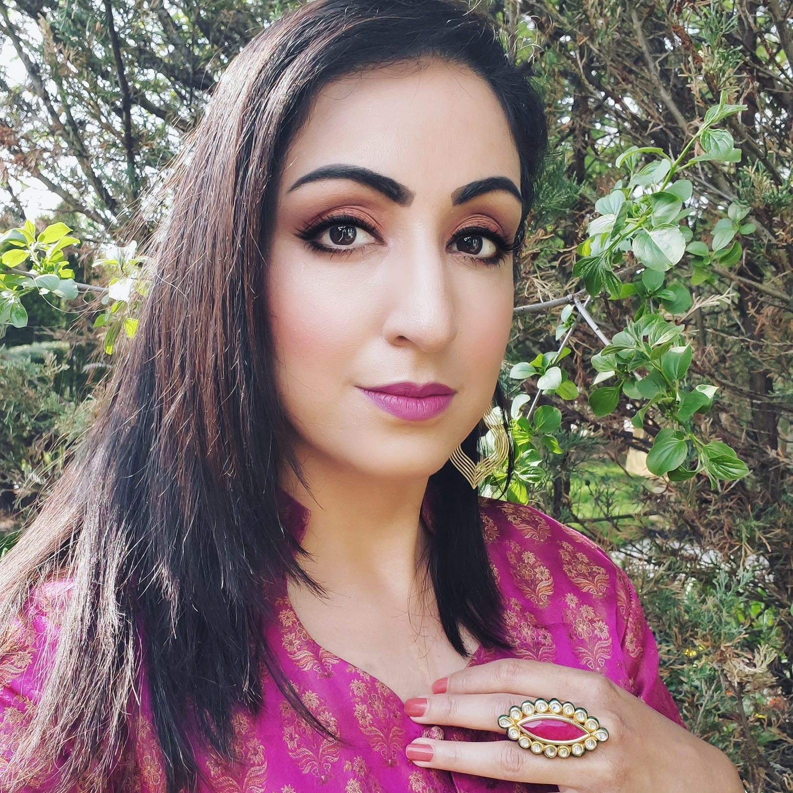 Sheniz Janmohamed – Medium