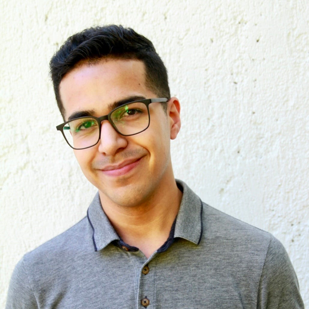 Joshua Álvarez – Medium