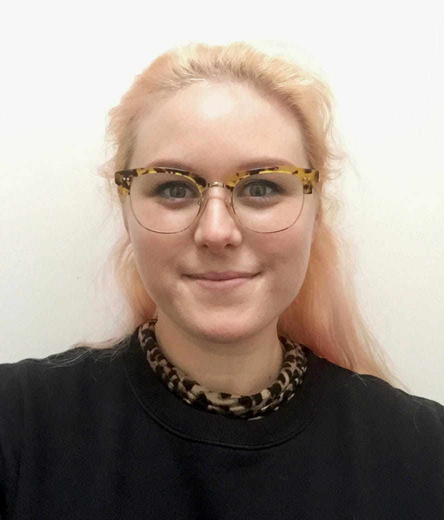 Elese Dowden – Medium