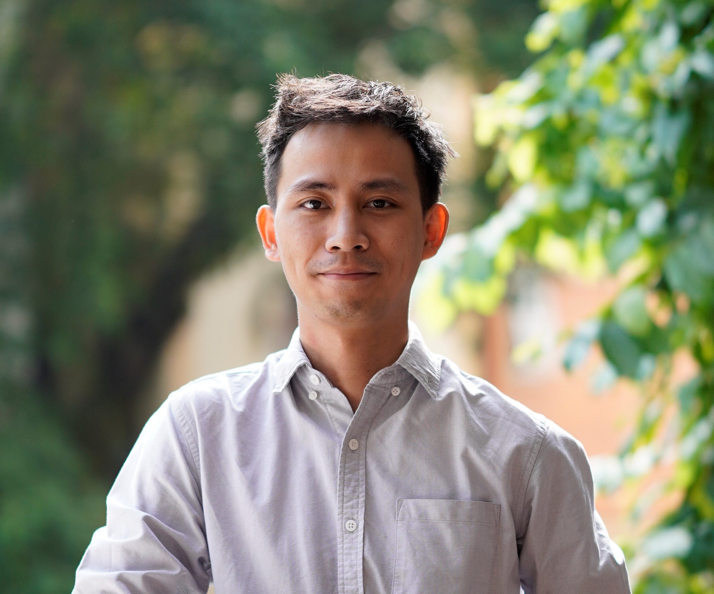 Hoang Medium Hoang Medium