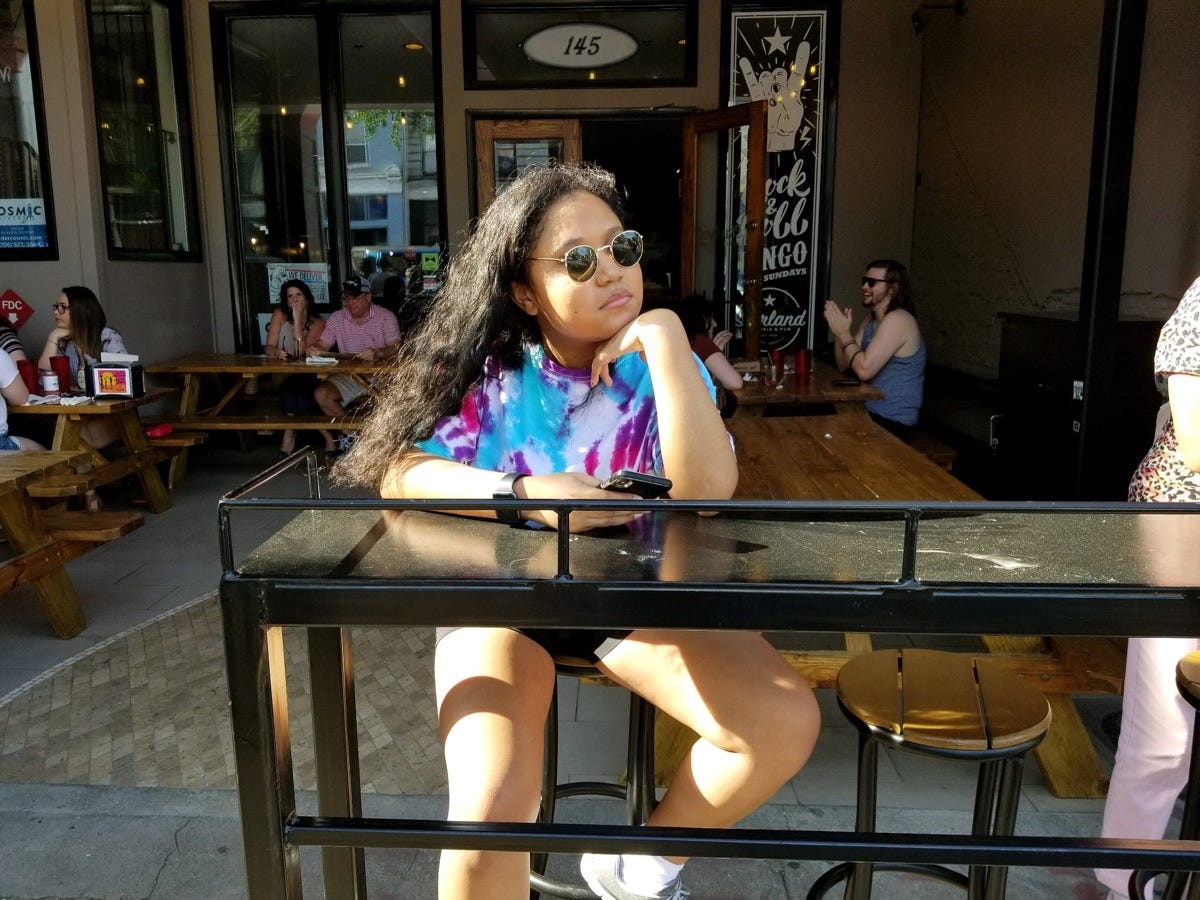Janelle Ward – Medium