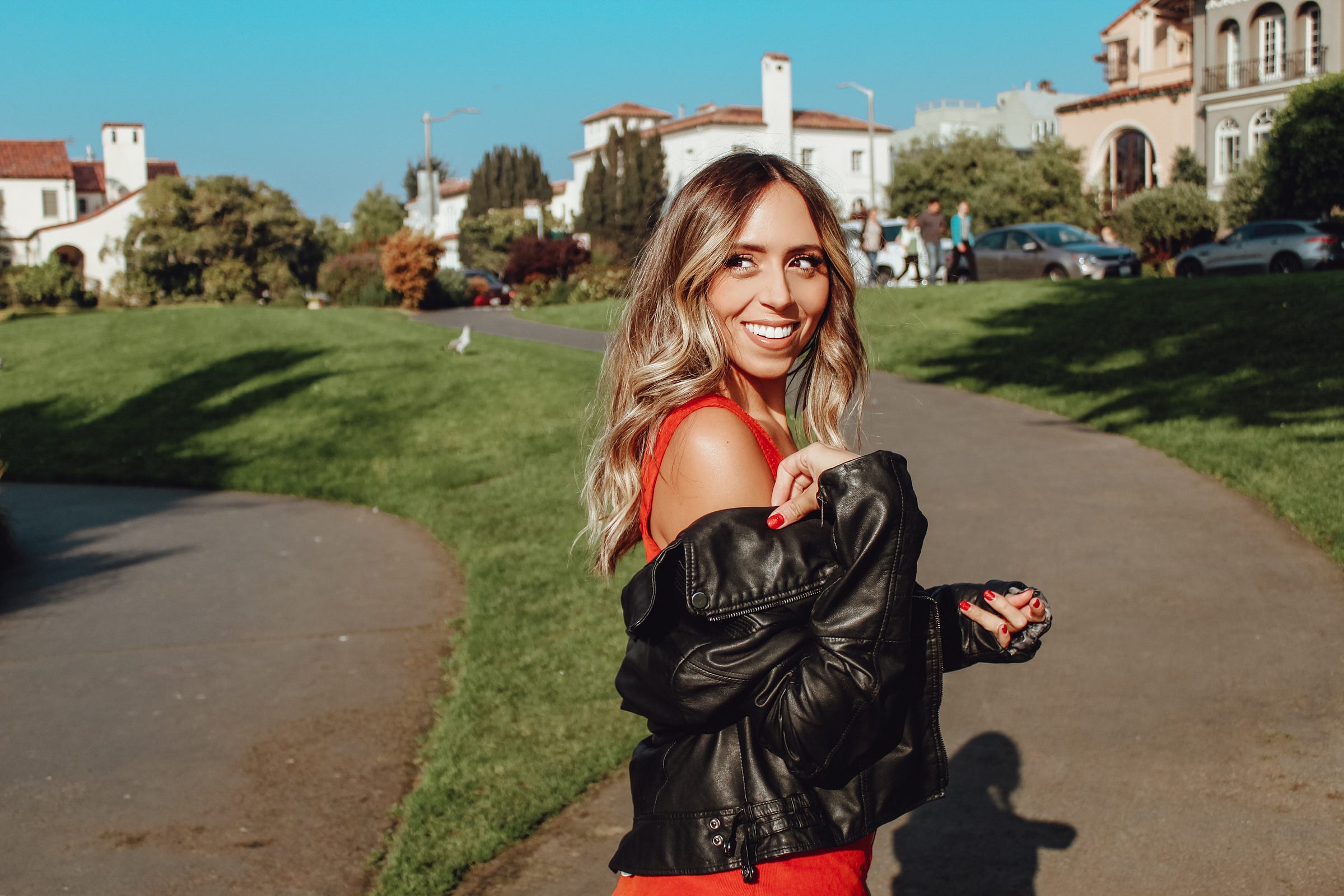 Vanessa Dillon – Medium