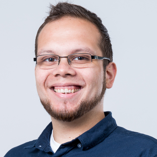Jeff Simons – Medium