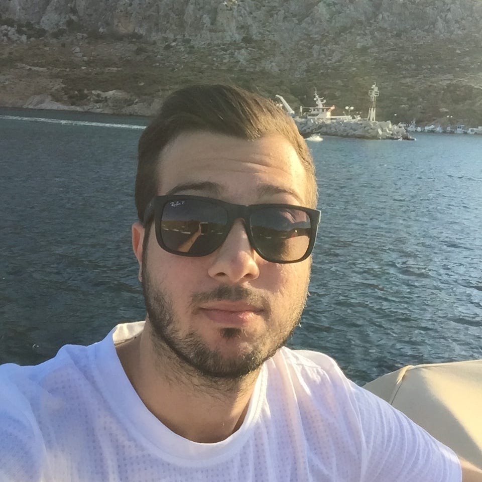 People following Efe Can Ertekin