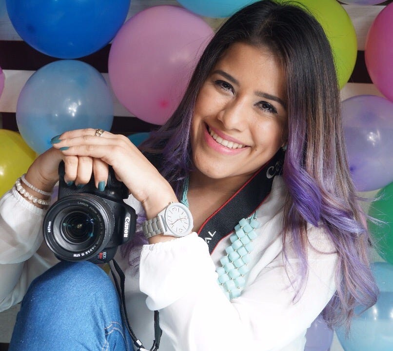Esther Alvarez – Medium