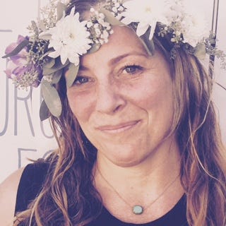 Liz Scanlon – Medium