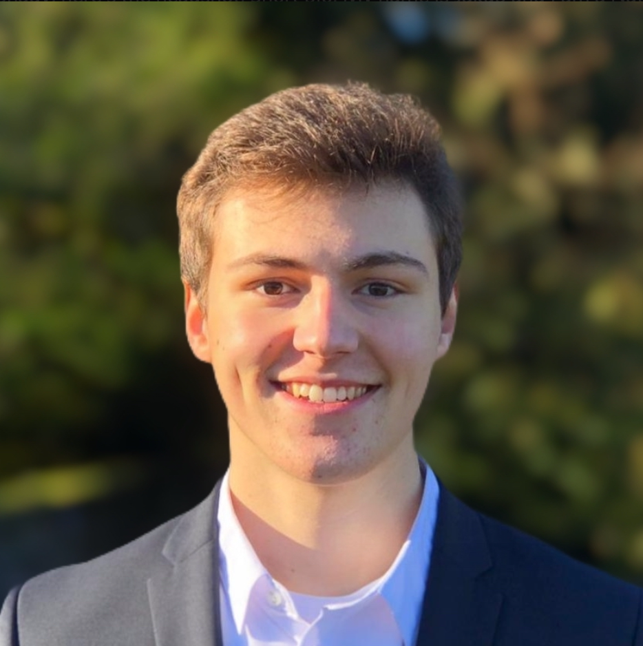 Jakub Smékal – Medium