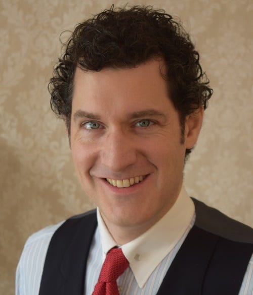 Robert Mccarter Medium