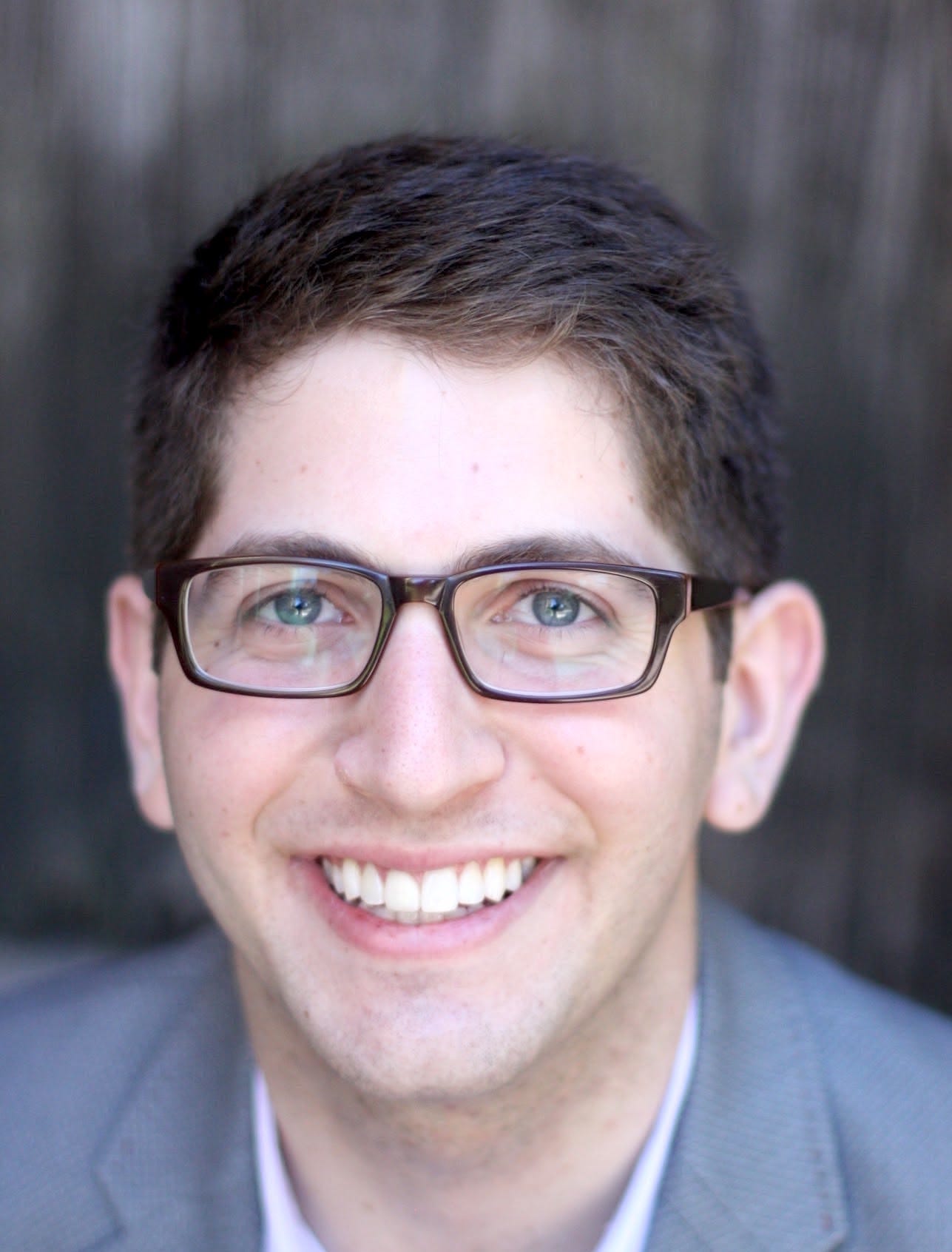 Alex Hantman – Medium