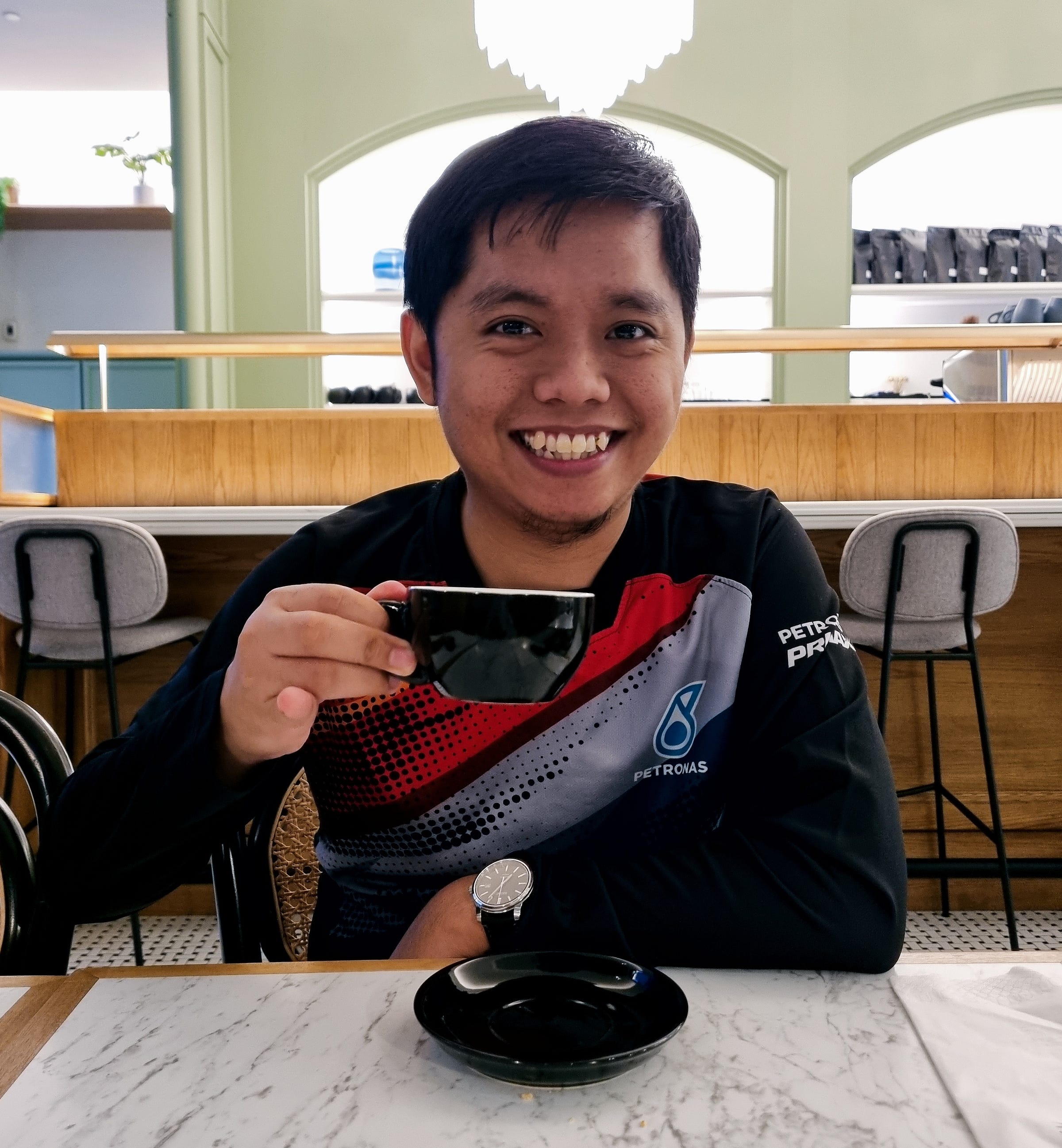 Azri Azmi – Medium