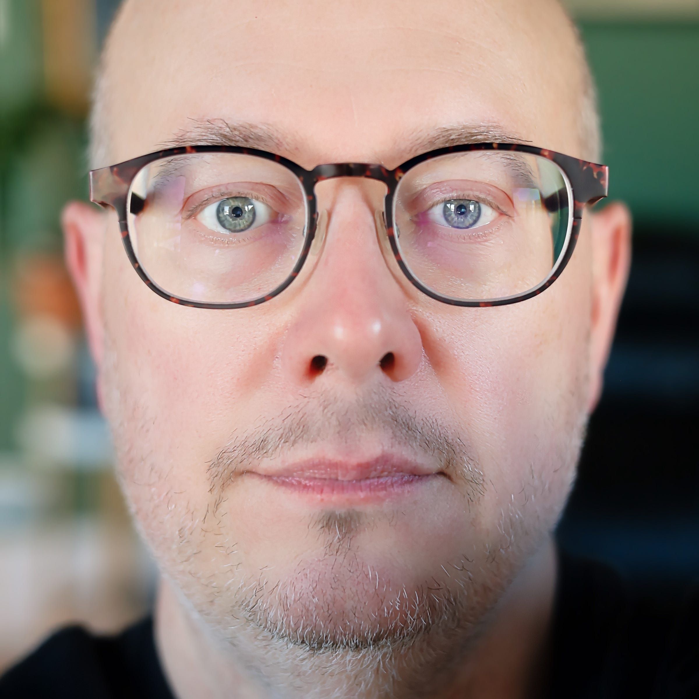 Dale Cruse – Medium