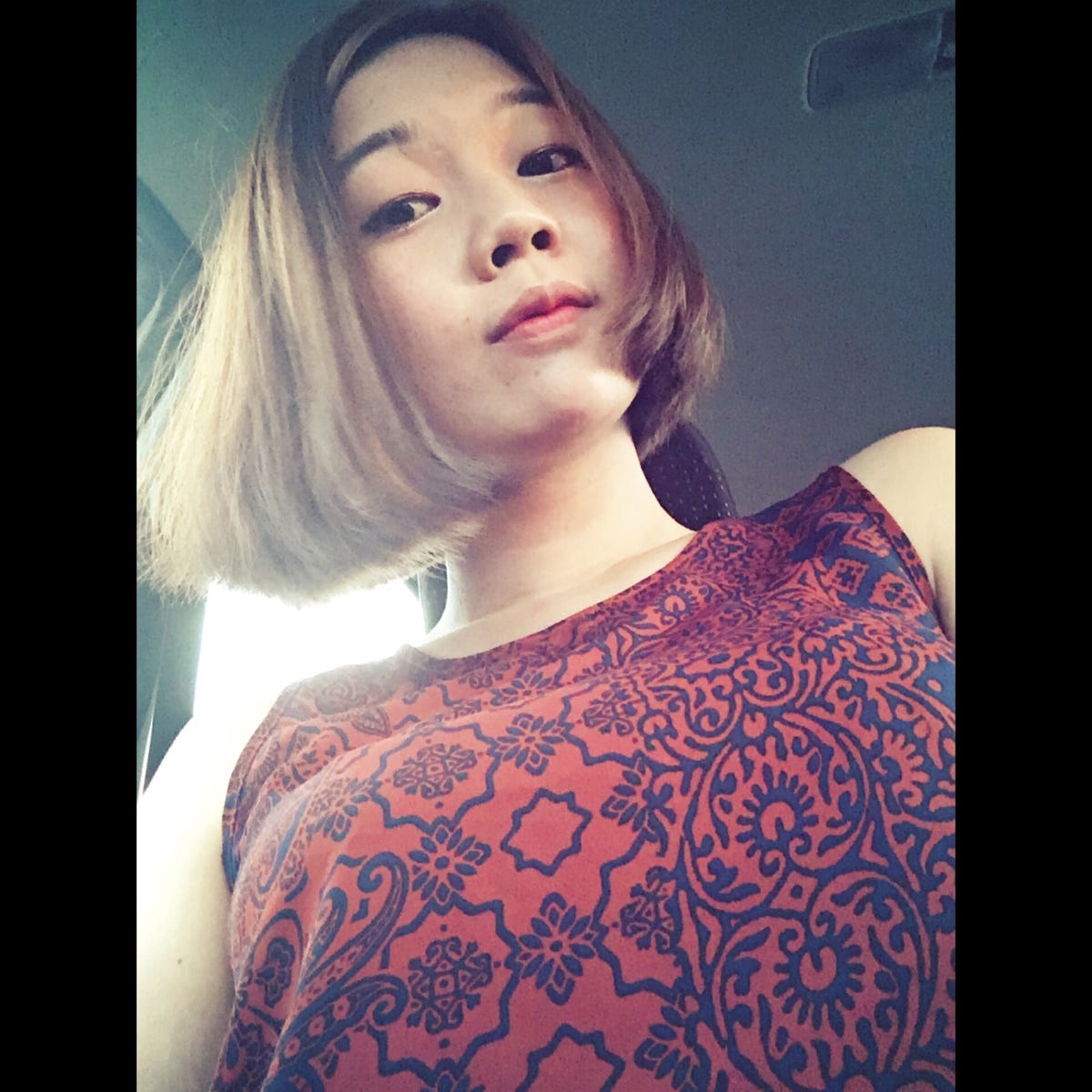 수인 Sue – Medium