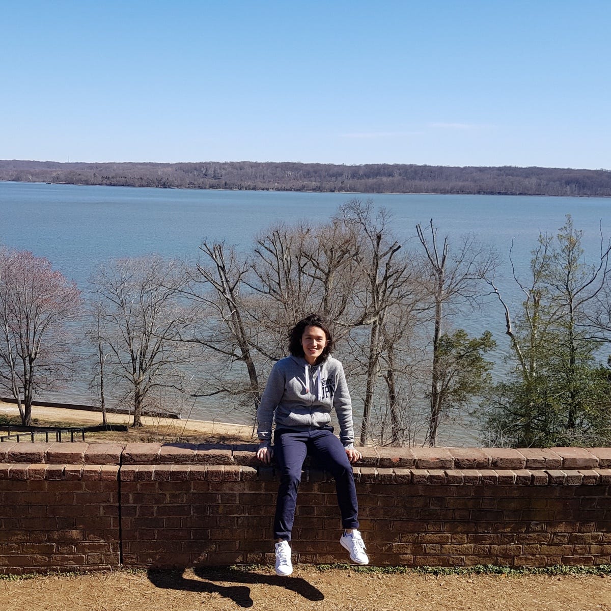 People following Warren