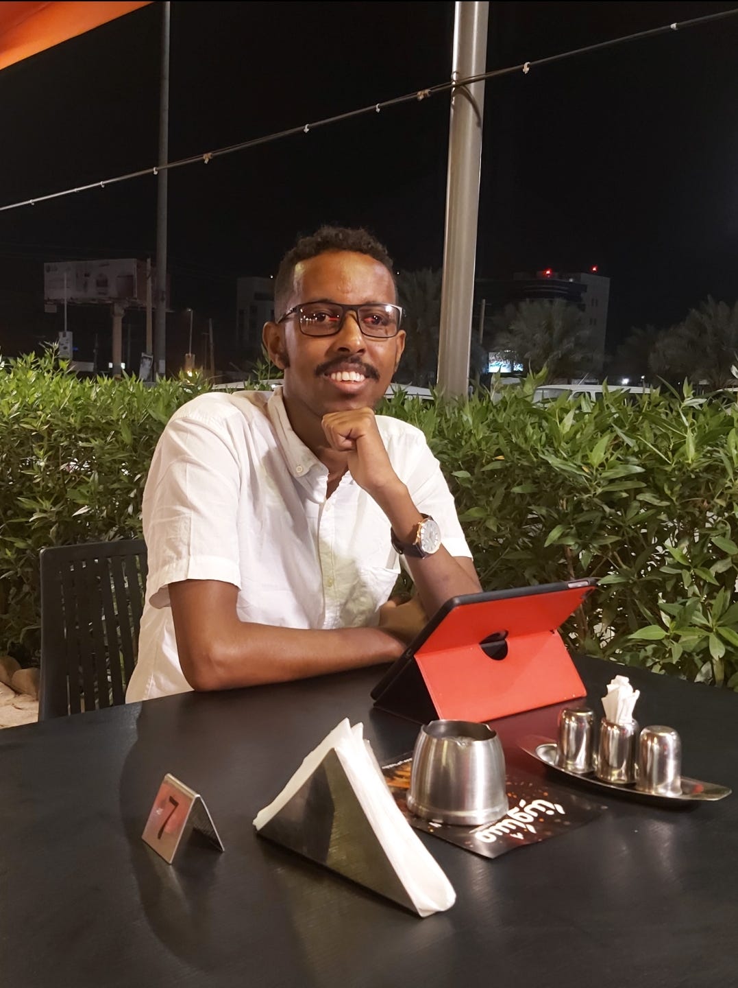 jaabir arab – Medium