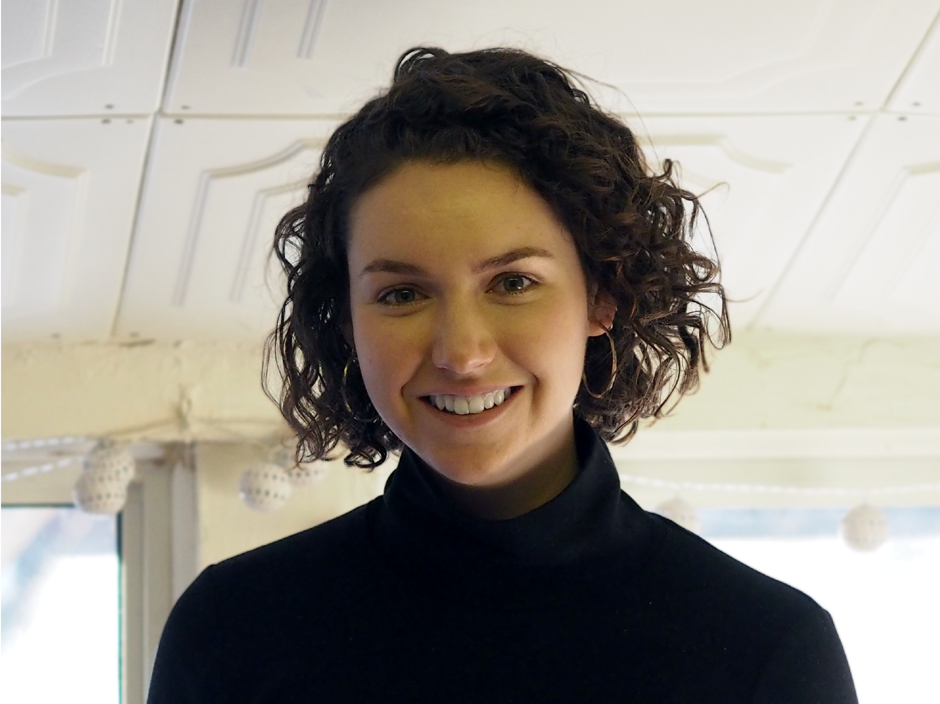 Erin Hanlon – Medium