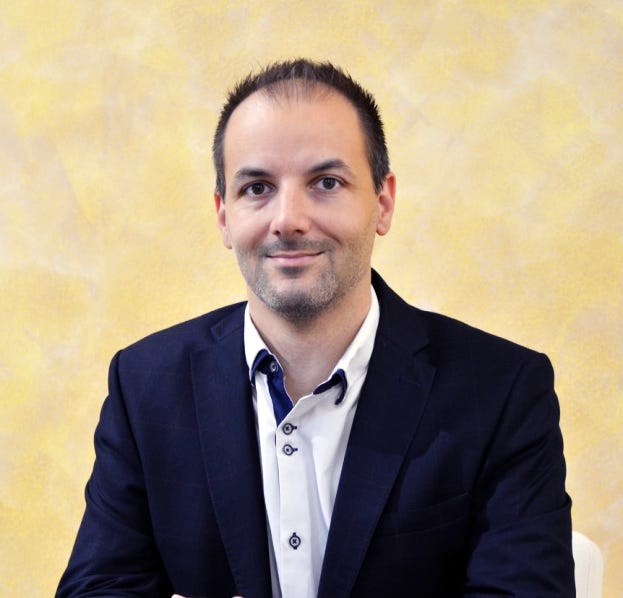 Martin Smolka – Medium