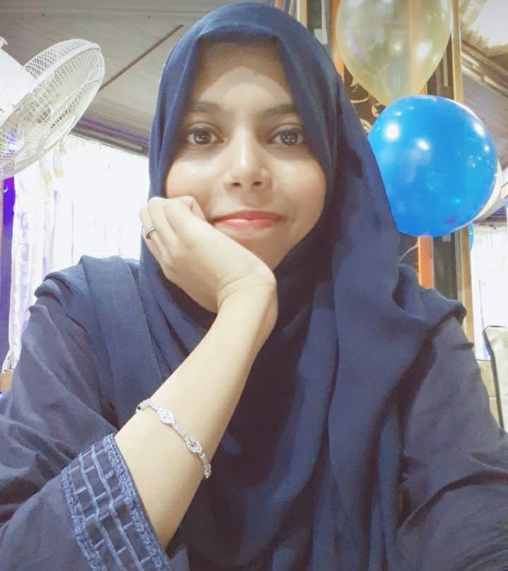 People following Aisha Yousuf